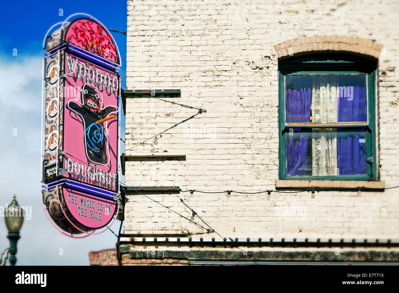 Doughnut shop hi-res stock photography and images - Alamy