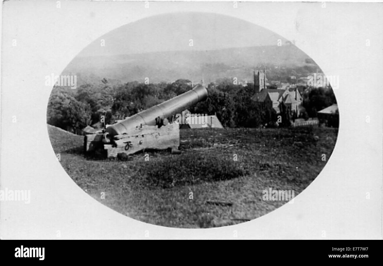 Small cannon hi-res stock photography and images - Alamy