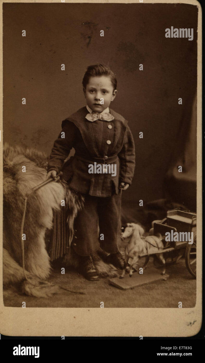 Vintage boy hi-res stock photography and images - Alamy