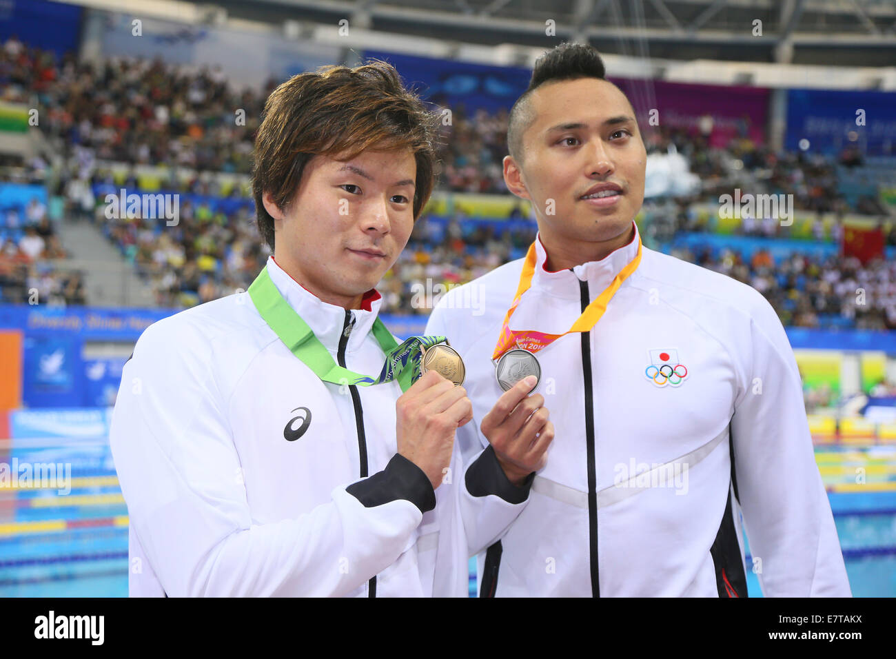 Incheon, South Korea. 23rd Sep, 2014. (L to R) Kenta Ito, Shinri Shioura (JPN) Swimming : Men's ...