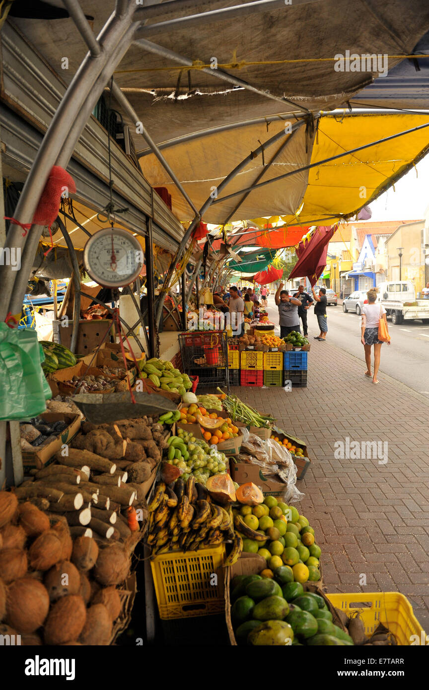 Caribbean market vegetables produce fruit hi-res stock photography and ...