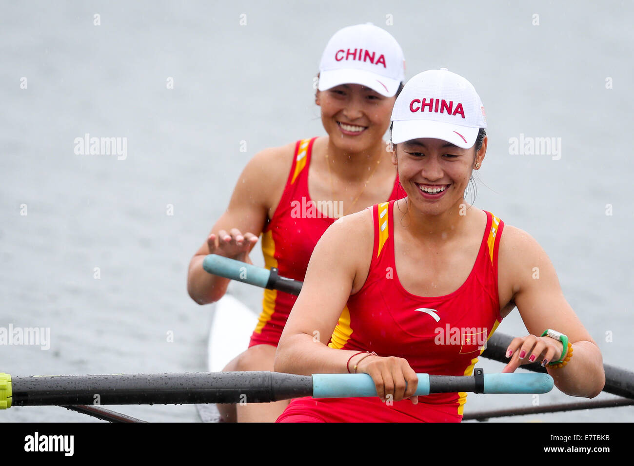 Incheon, South Korea. 24th Sep, 2014. Miao Tian (front) and Zhang Min ...