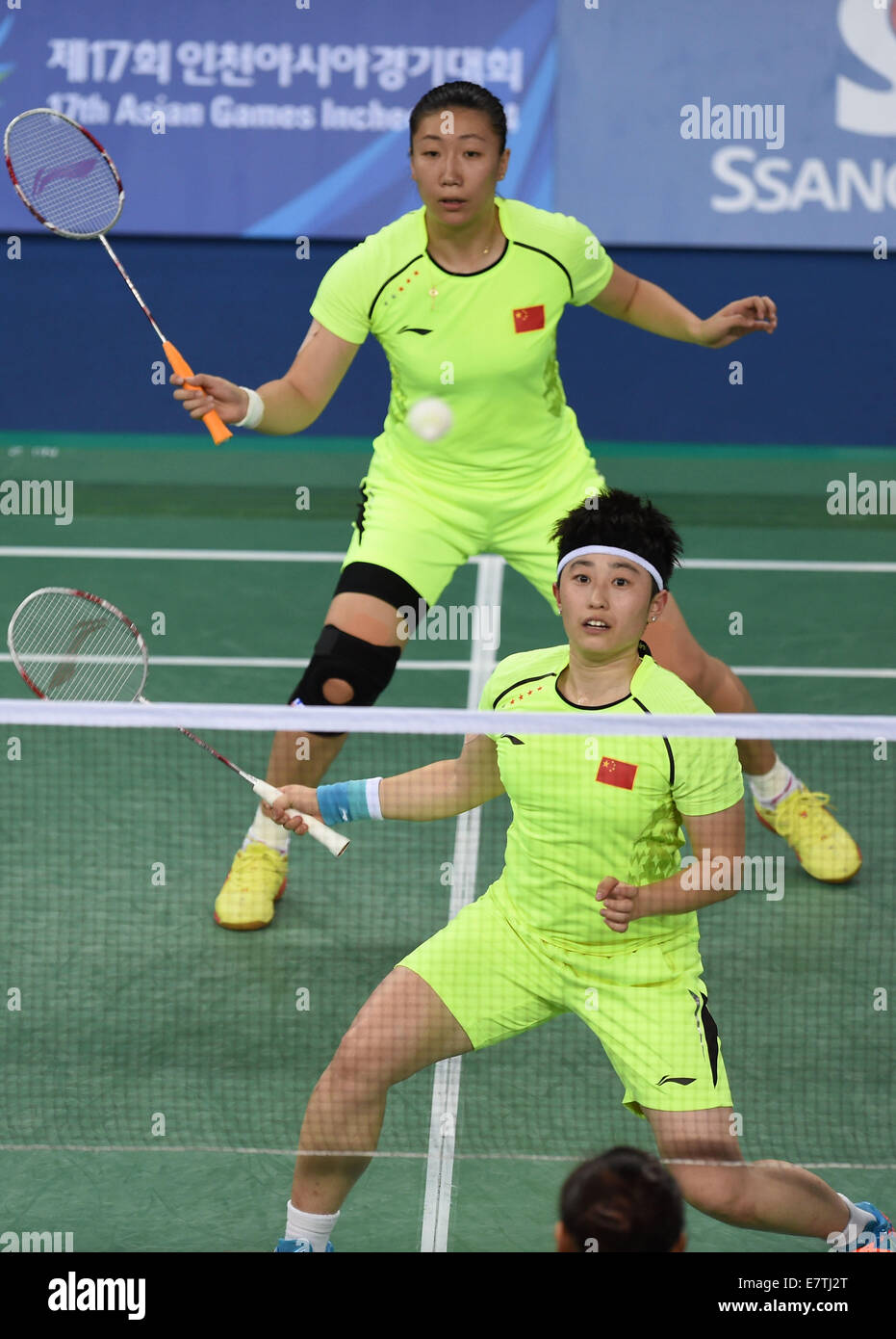 Incheon, South Korea. 24th Sep, 2014. Yu Yang (front) and Wang Xiaoli of China compete during ...