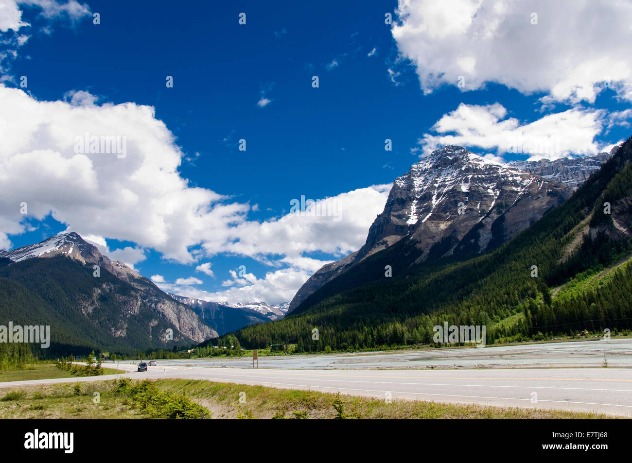 The Rocky Mountains, Field, Yoho National Park, British Columbia ...