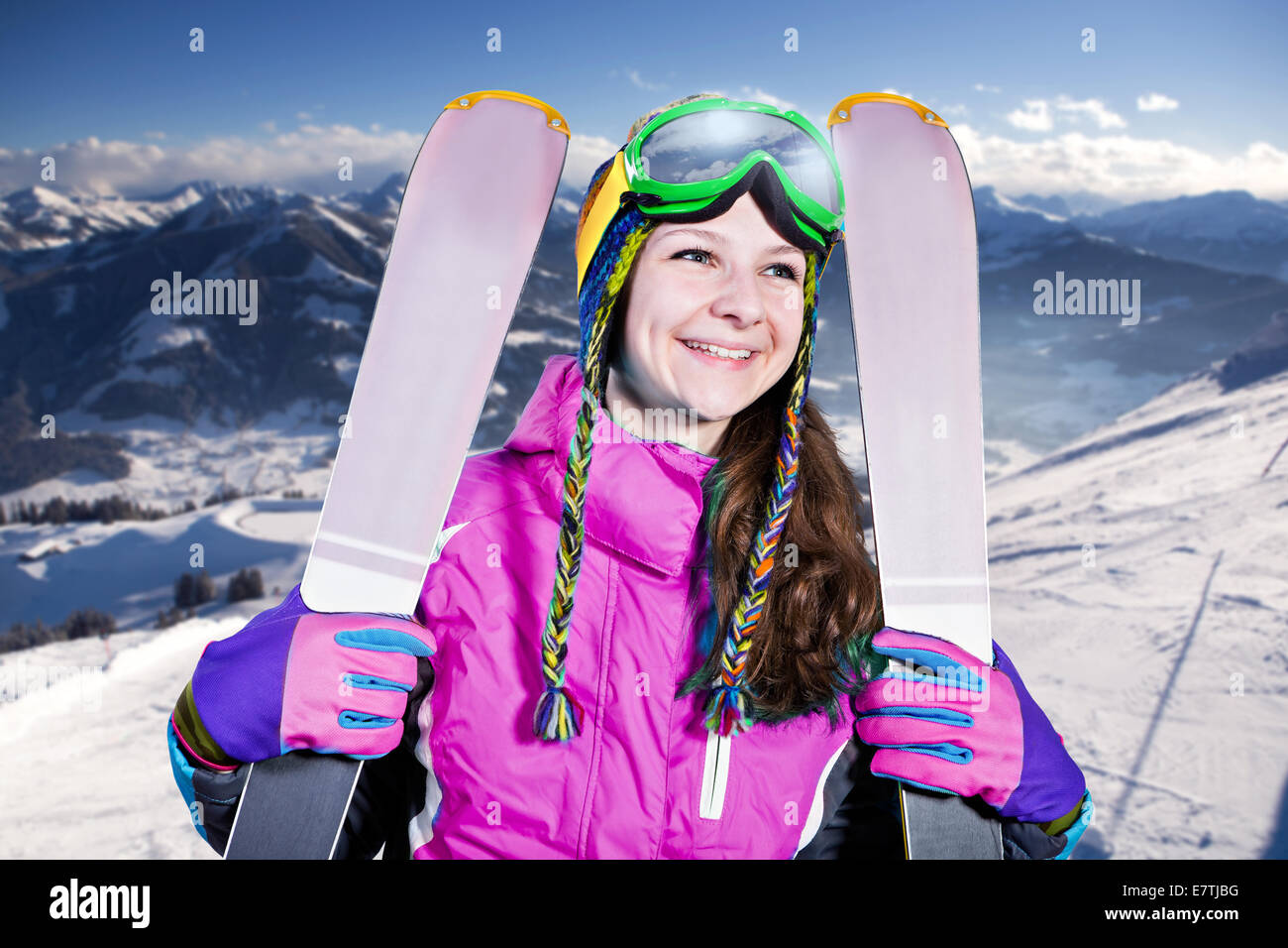 Skiing alps hi-res stock photography and images - Alamy