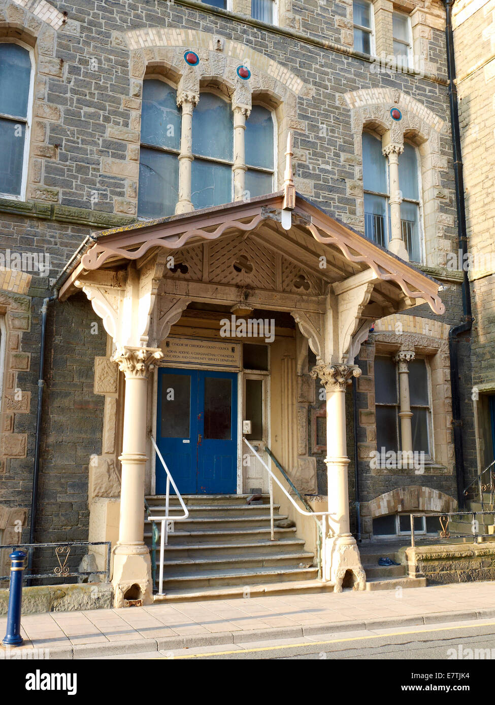 Community services hi-res stock photography and images - Alamy