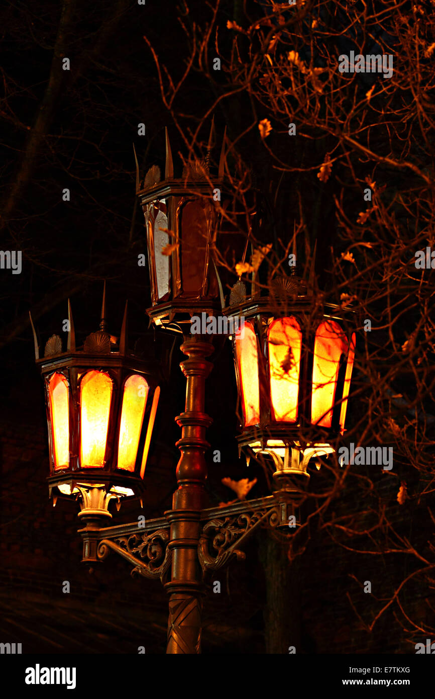 Burning street lamp hi-res stock photography and images - Alamy