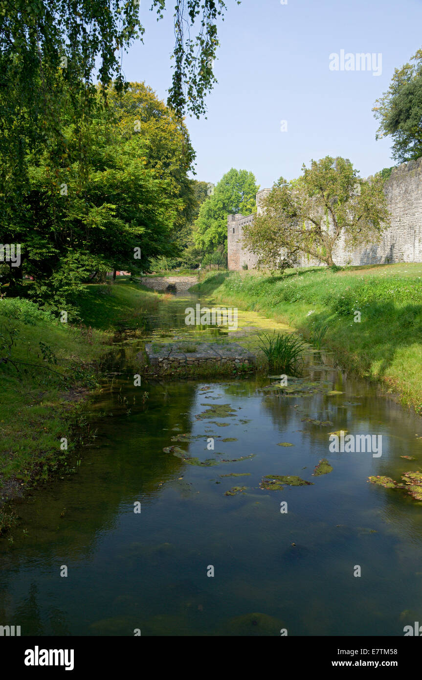 Leet water hi-res stock photography and images - Alamy