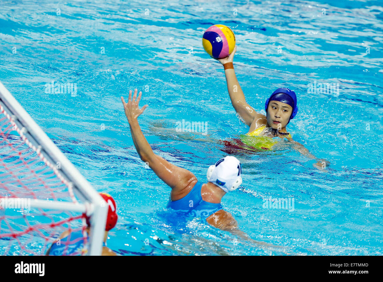 Rould hi-res stock photography and images - Alamy