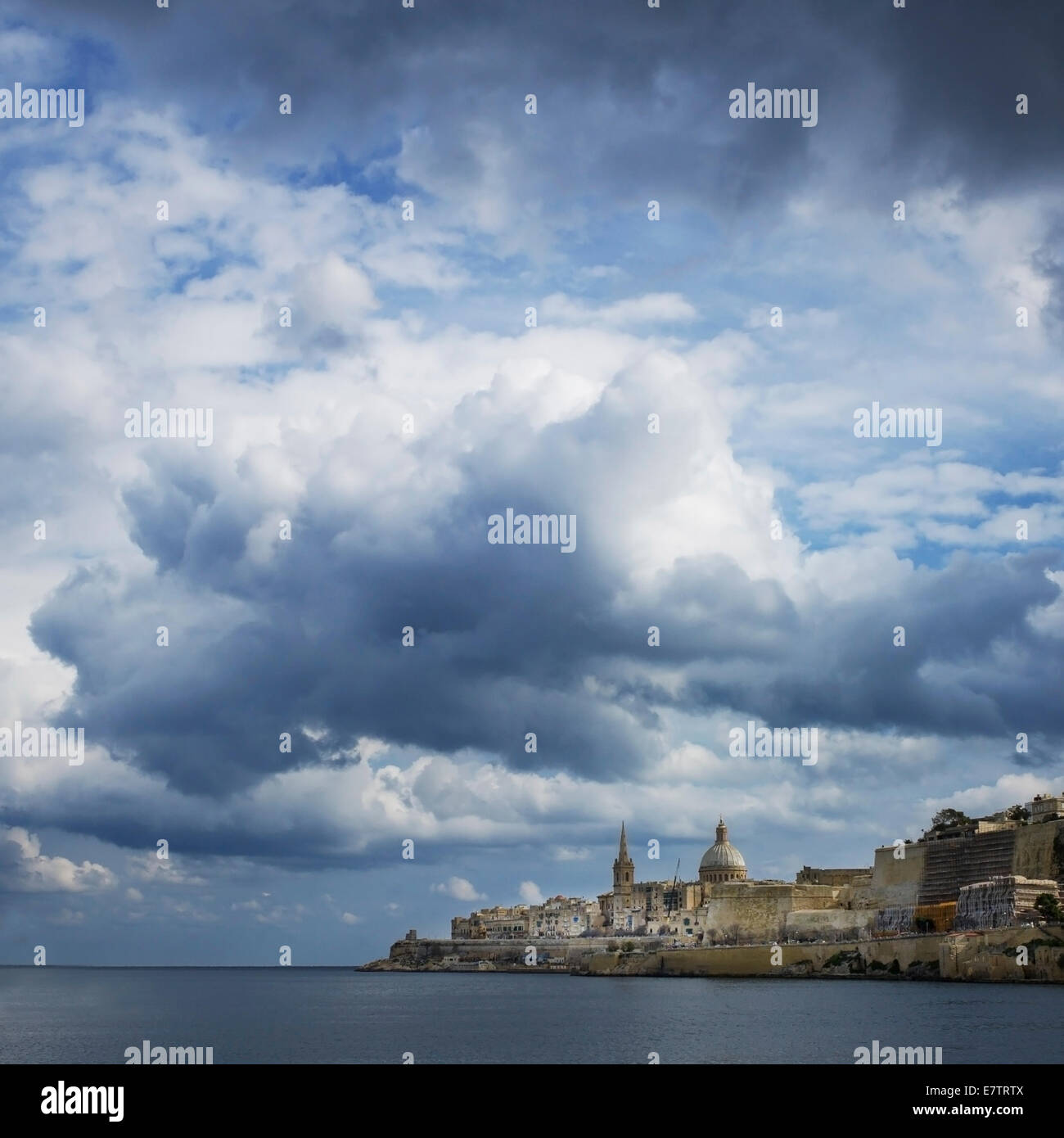 Big sky Valletta Stock Photo - Alamy