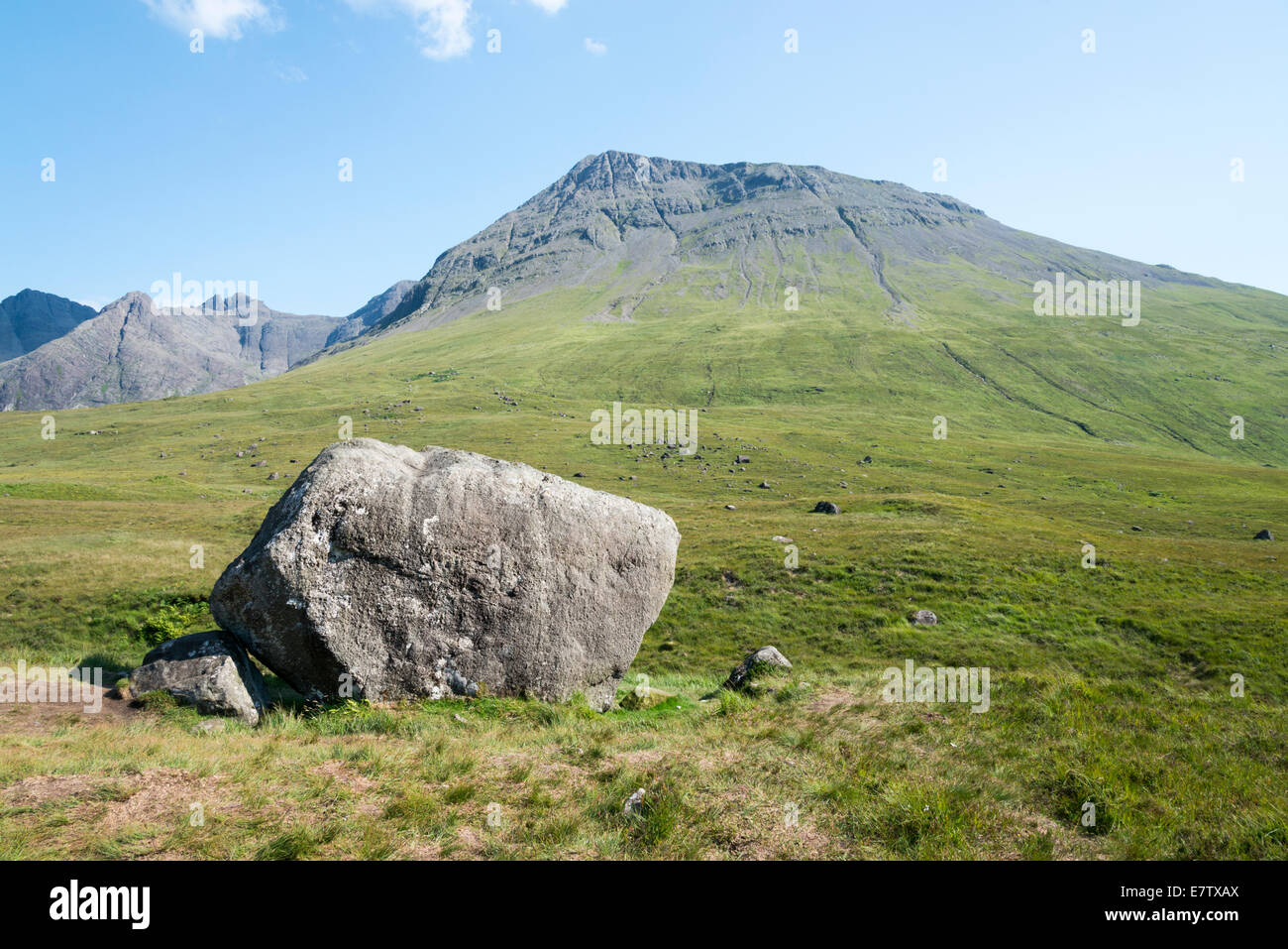 Cullins of skye people hi-res stock photography and images - Alamy
