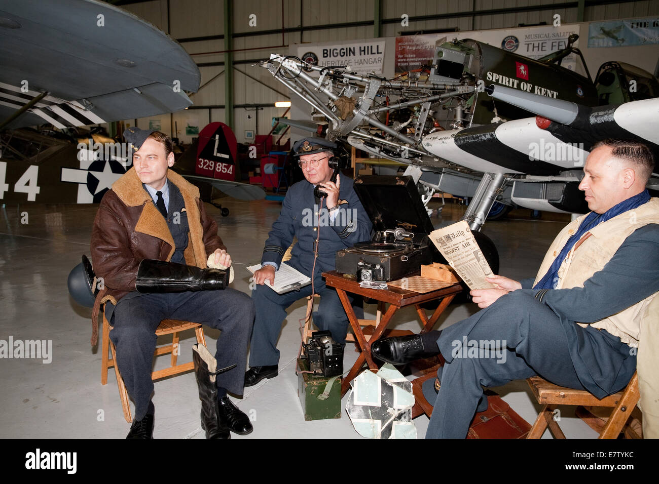 Spitfire plane raf action hi-res stock photography and images - Alamy