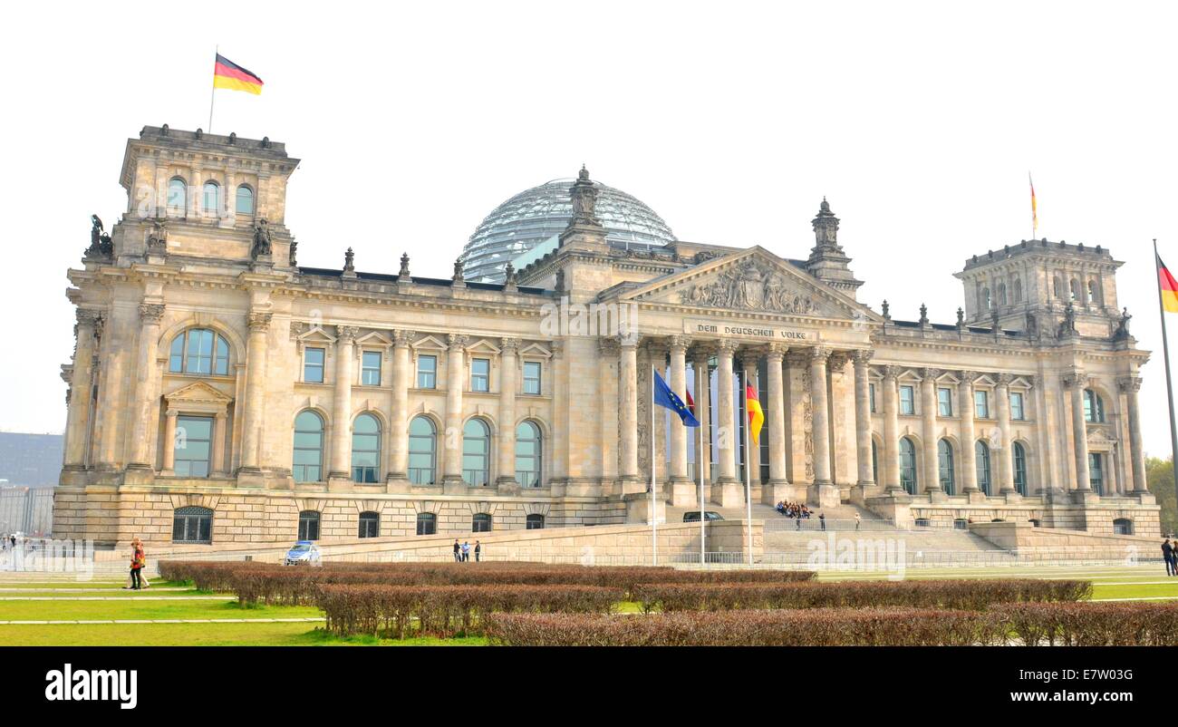Architecture of the Reichstag building in Berlin, Germany Stock Photo ...