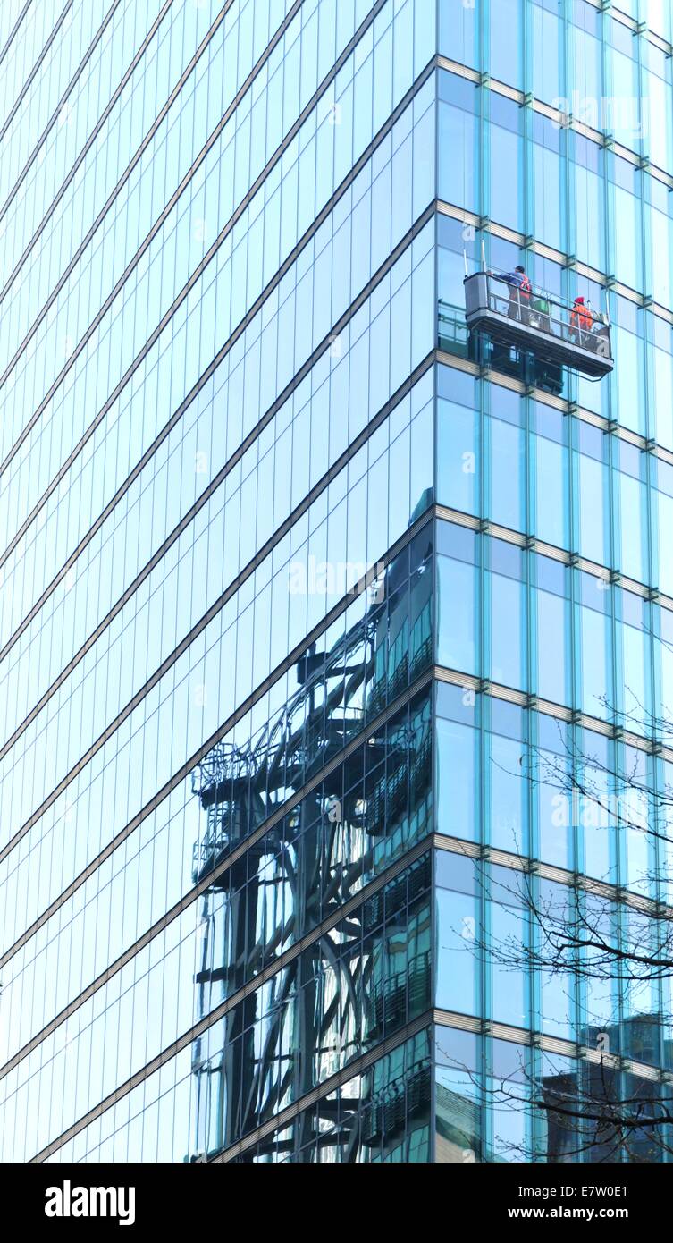 Cleaning washers facade hi-res stock photography and images - Alamy