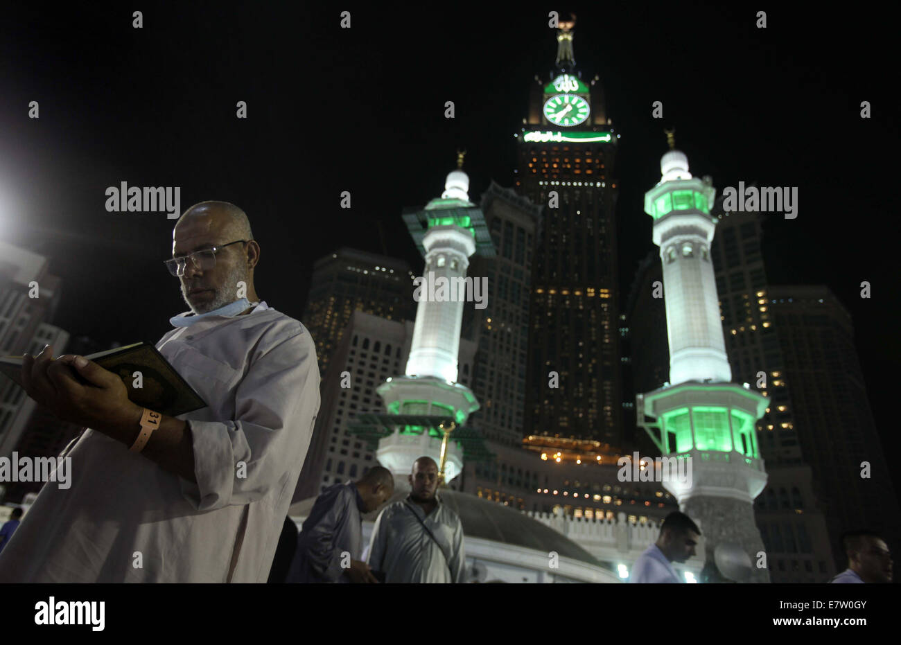 Mecca, Mecca, Saudi Arabia. 23rd Sep, 2014. Muslim pilgrims walk ...