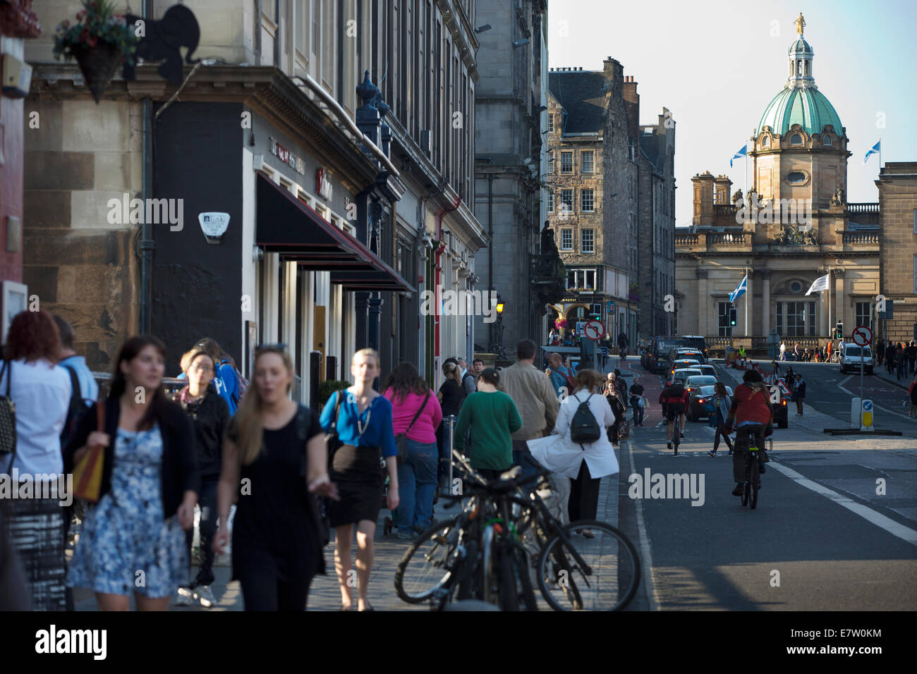 George IV Bridge, elevated street and beyond coppered dome of Bank of ...