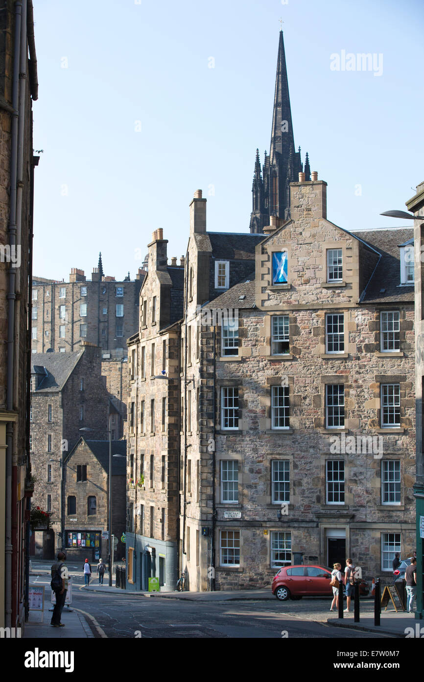 Cowgate edinburgh old town hi-res stock photography and images - Alamy
