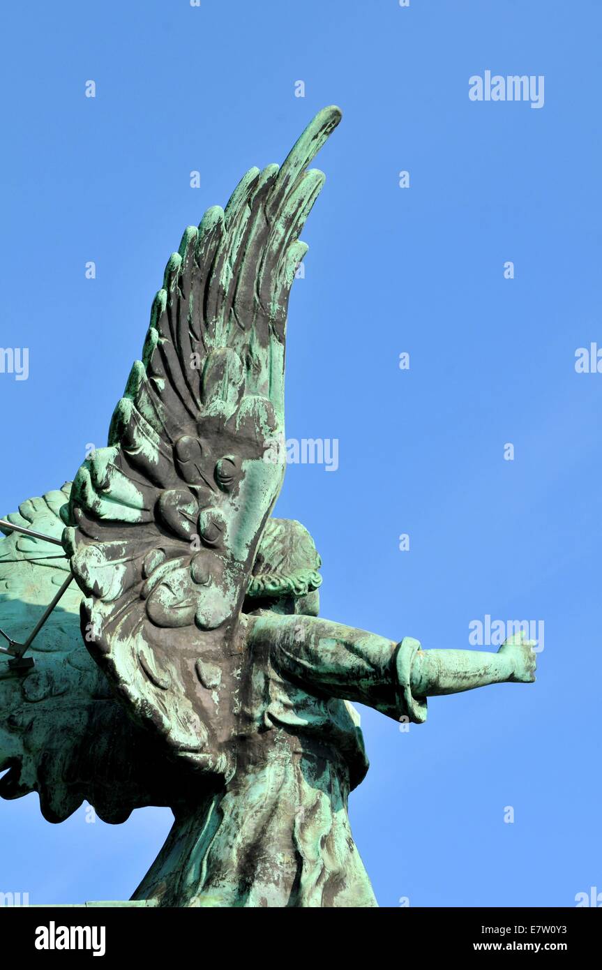 Vintage postcard depicting old statue of angel Stock Photo - Alamy