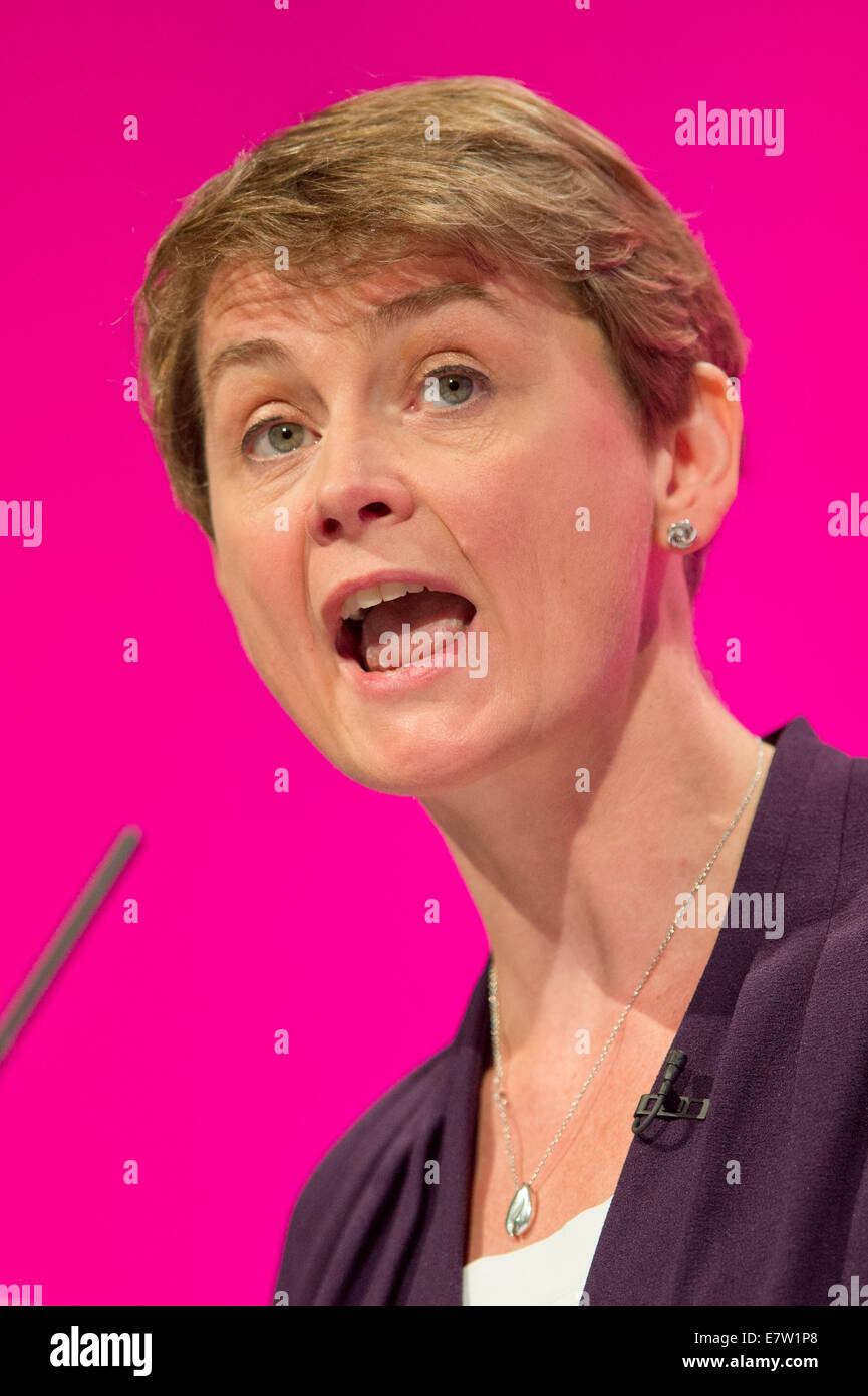 Yvette cooper labour mp member of parliament hi-res stock photography ...