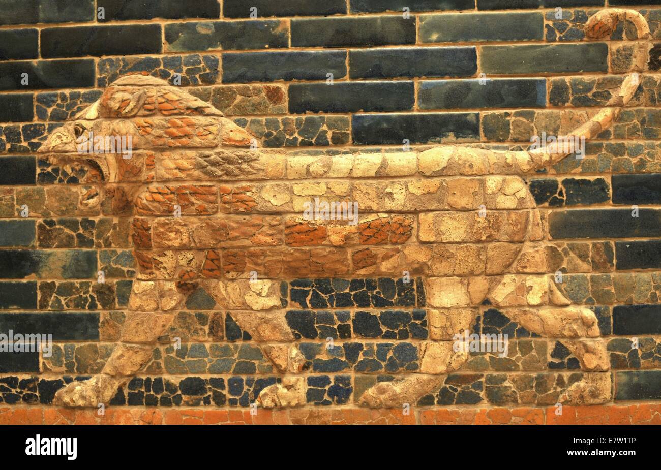 Mesopotamian lions ishtar gate hi-res stock photography and images - Alamy