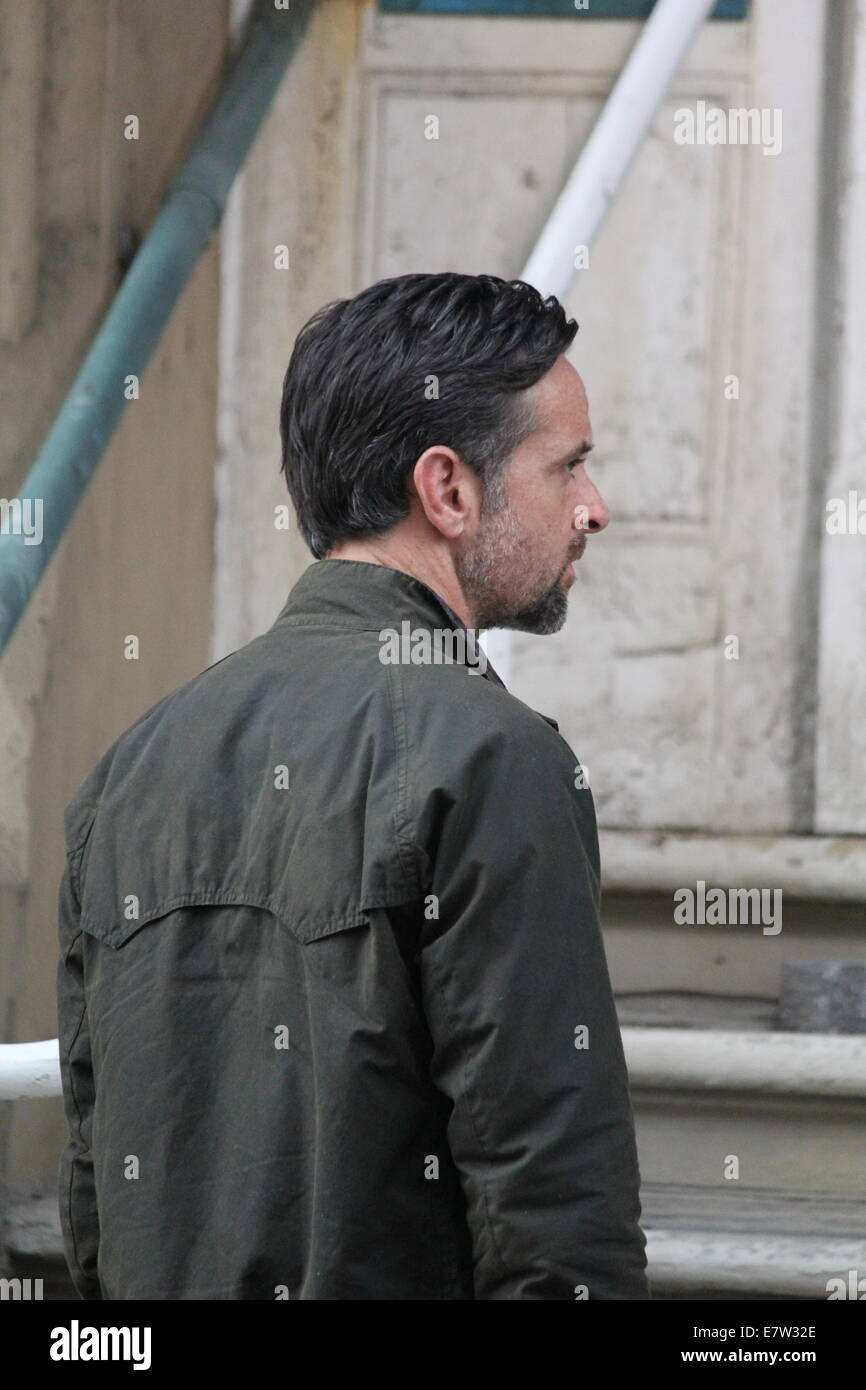 Richard harrington actor filming hinterland hi-res stock photography ...