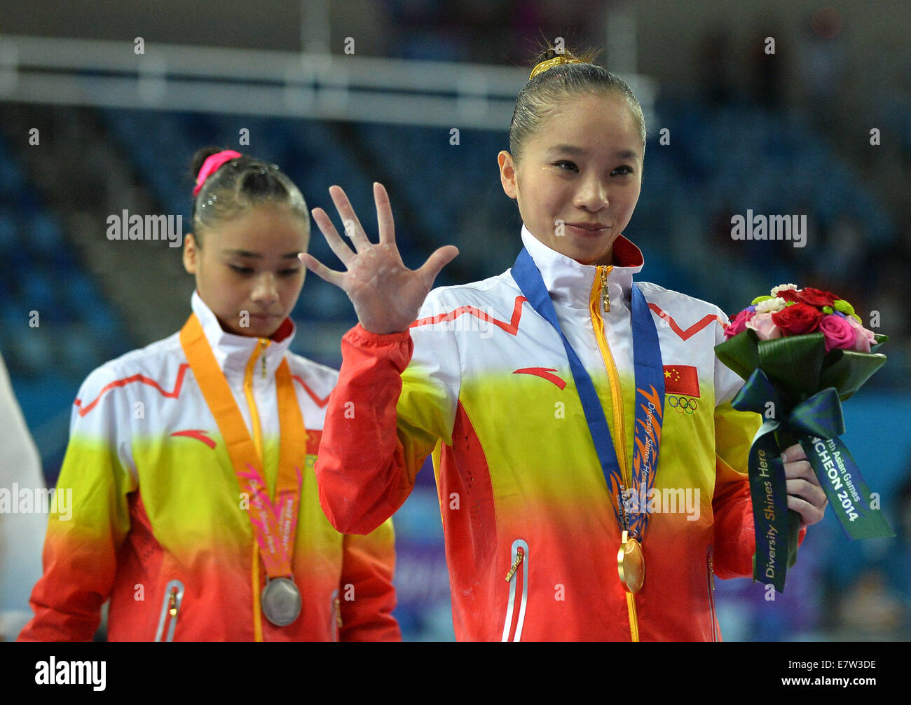 Incheon, South Korea. 24th Sep, 2014. Yao Jinnan (front) of China poses ...