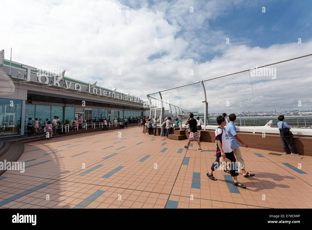 Airport viewing deck at Haneda International Airport, Tokyo, Japan ...