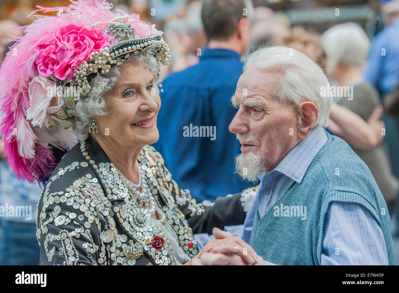 London, UK. 24th September, 2014. A Pearly Queen leads the last ...