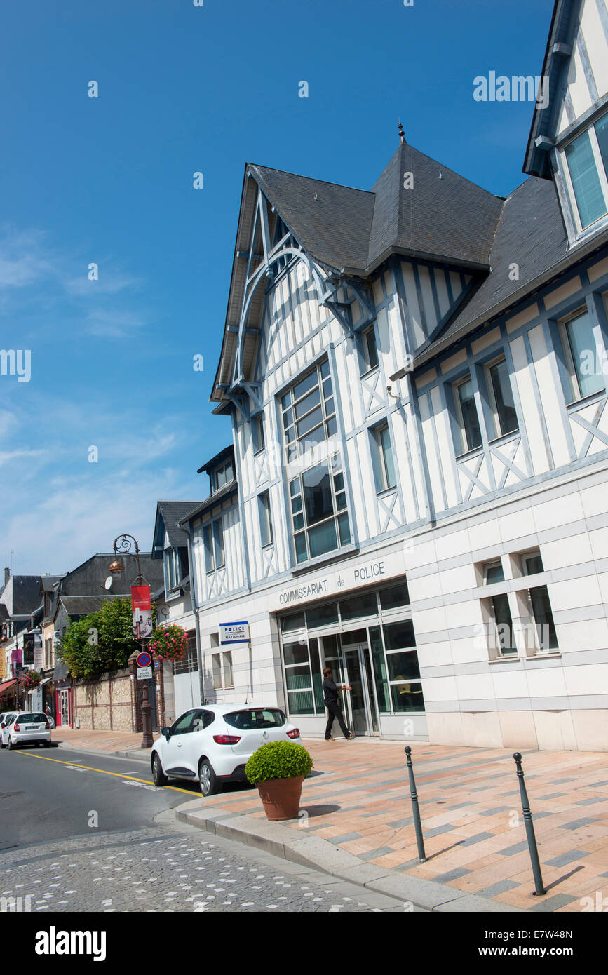 France Police Station Stock Photos & France Police Station Stock Images ...