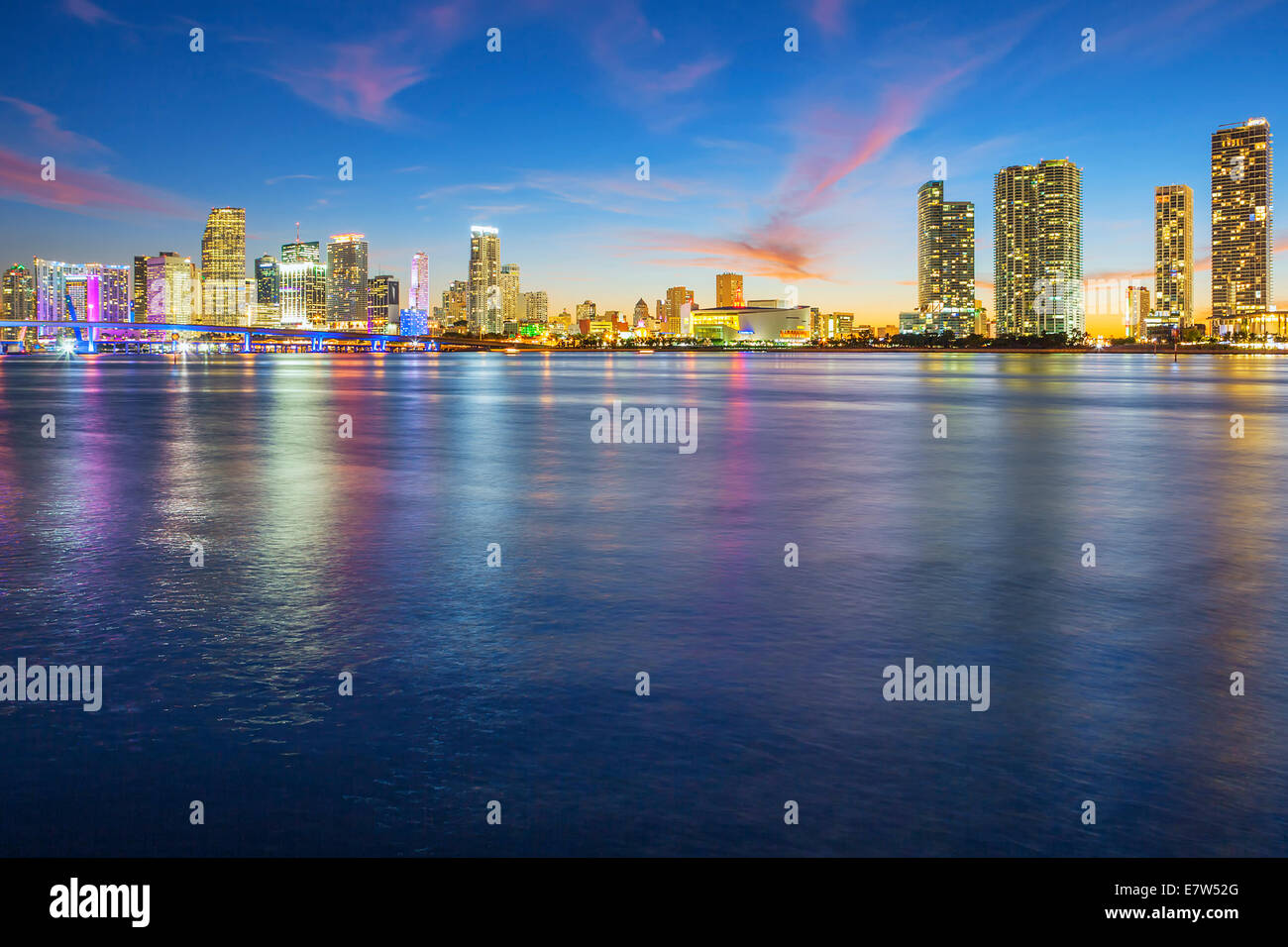 Downtown miami view skyscrapers night hi-res stock photography and ...