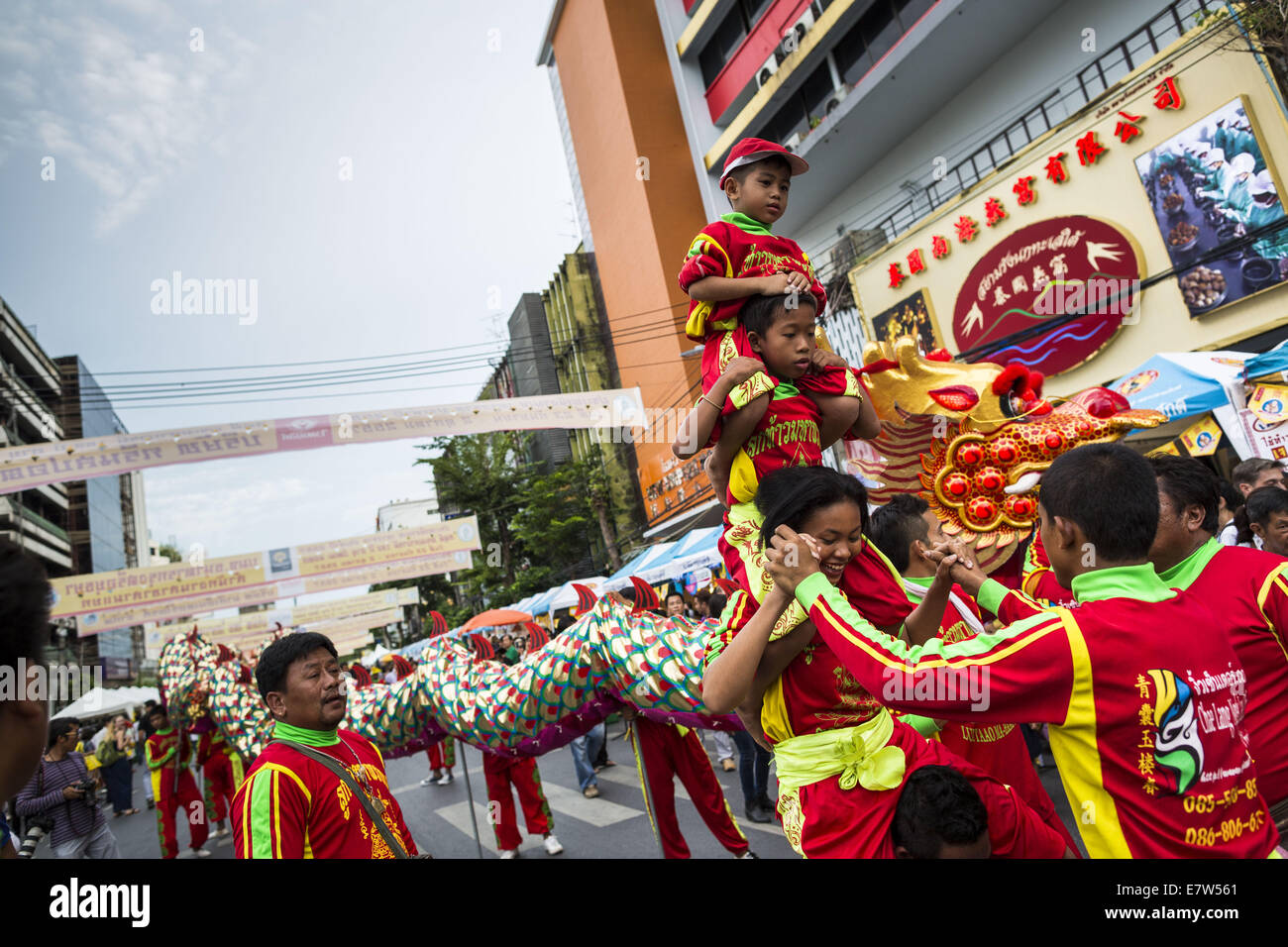 Bangkok, Thailand. 24th Sep, 2014. A youth acrobat troupe performs on ...