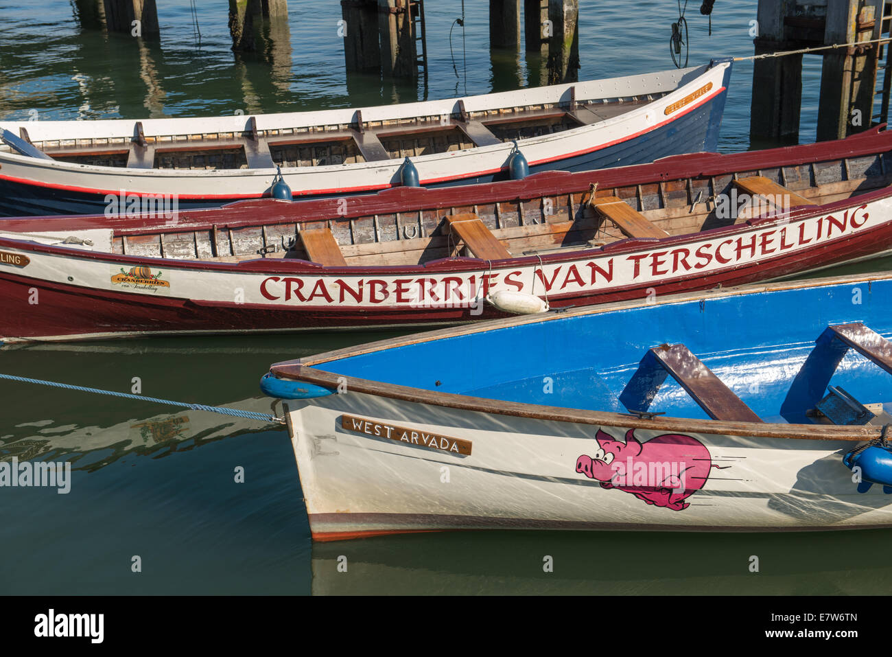 Rowing boats boat hi-res stock photography and images - Alamy