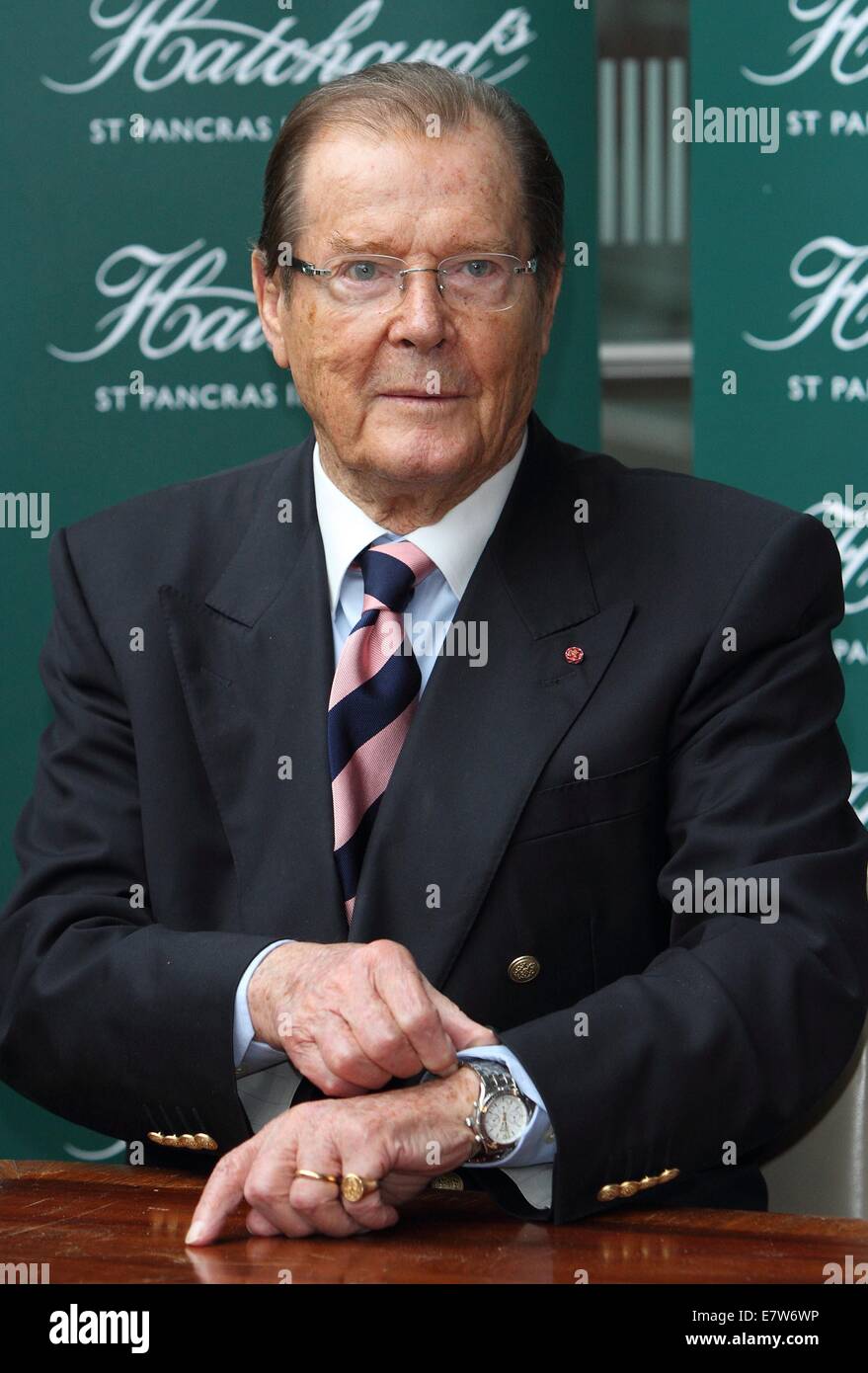London, UK. 040914. Sir Roger Moore signs copies of his autobiography ...
