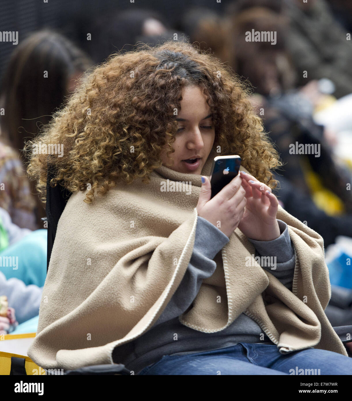 Fans waiting outside Ziggo Dome ahead of Beyonce's sold-out concert ...
