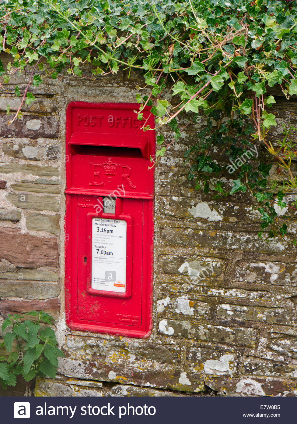 Traditional Letter Box High Resolution Stock Photography and Images - Alamy