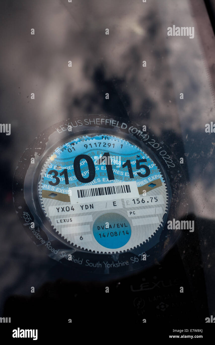 Car paper hi-res stock photography and images - Alamy