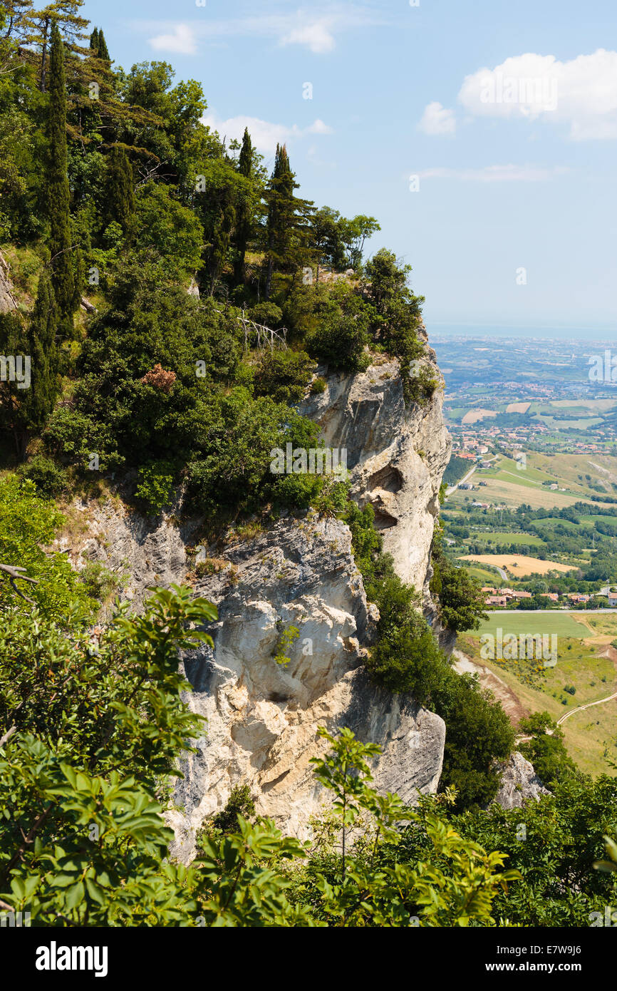 Typical Italian landscape in Tuscany Stock Photo - Alamy