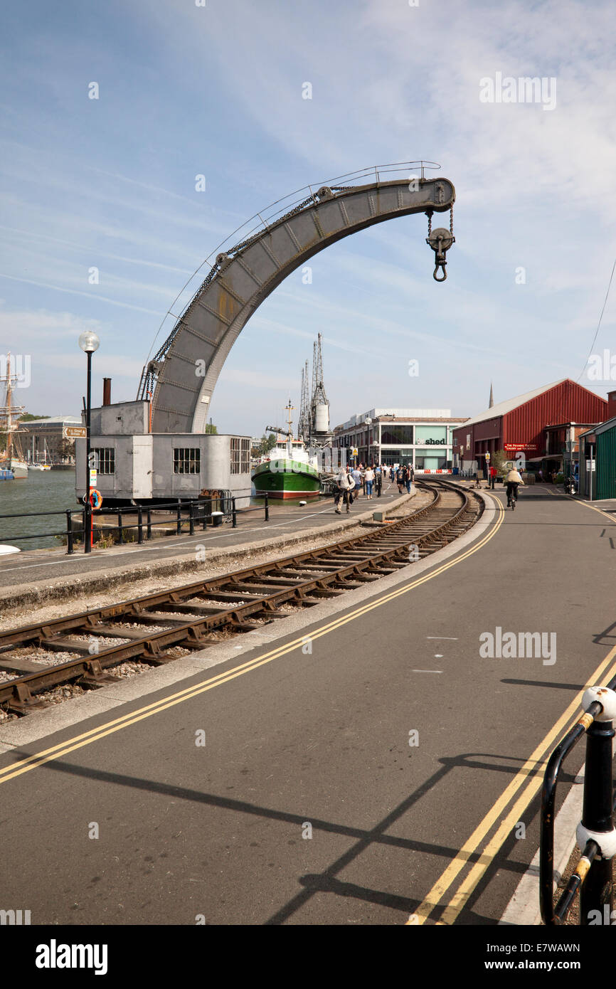 Industrial crane bristol hi-res stock photography and images - Alamy