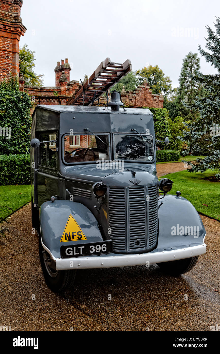 National Fire Service 1942 Austin K2 Auxilliary Towing Vehicle owned by ...