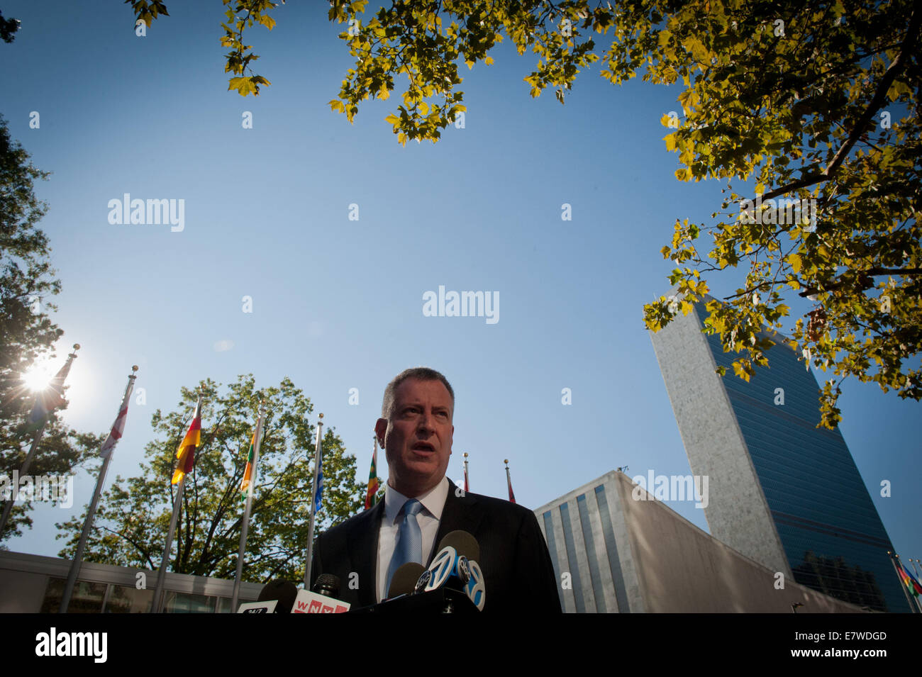 Manhattan, New York, USA. 23rd Sep, 2014. Mayor Bill de Blasio takes ...