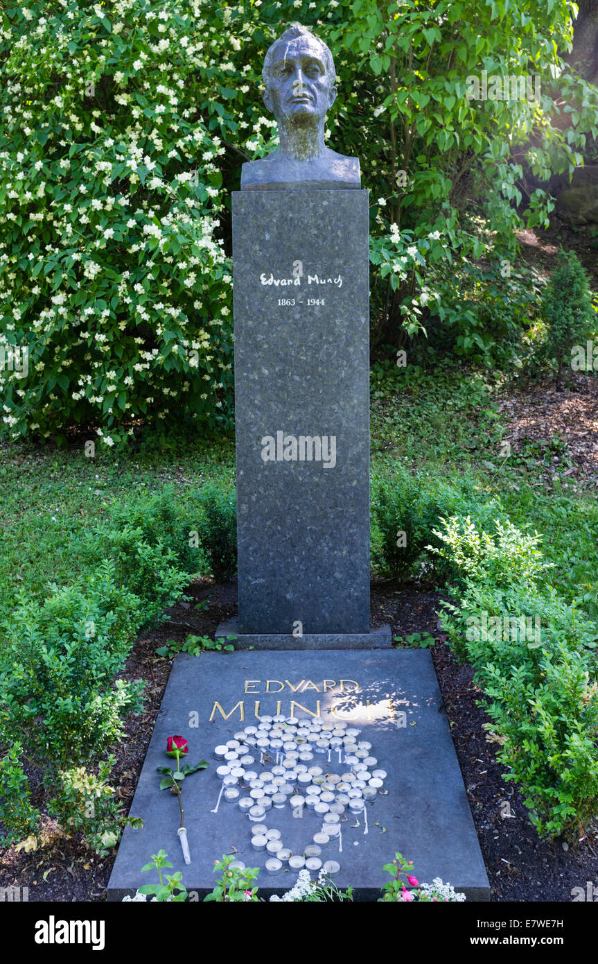 Edvard Munch ´s grave at Var Freisers Gravlund cemetery. Oslo, Norway ...
