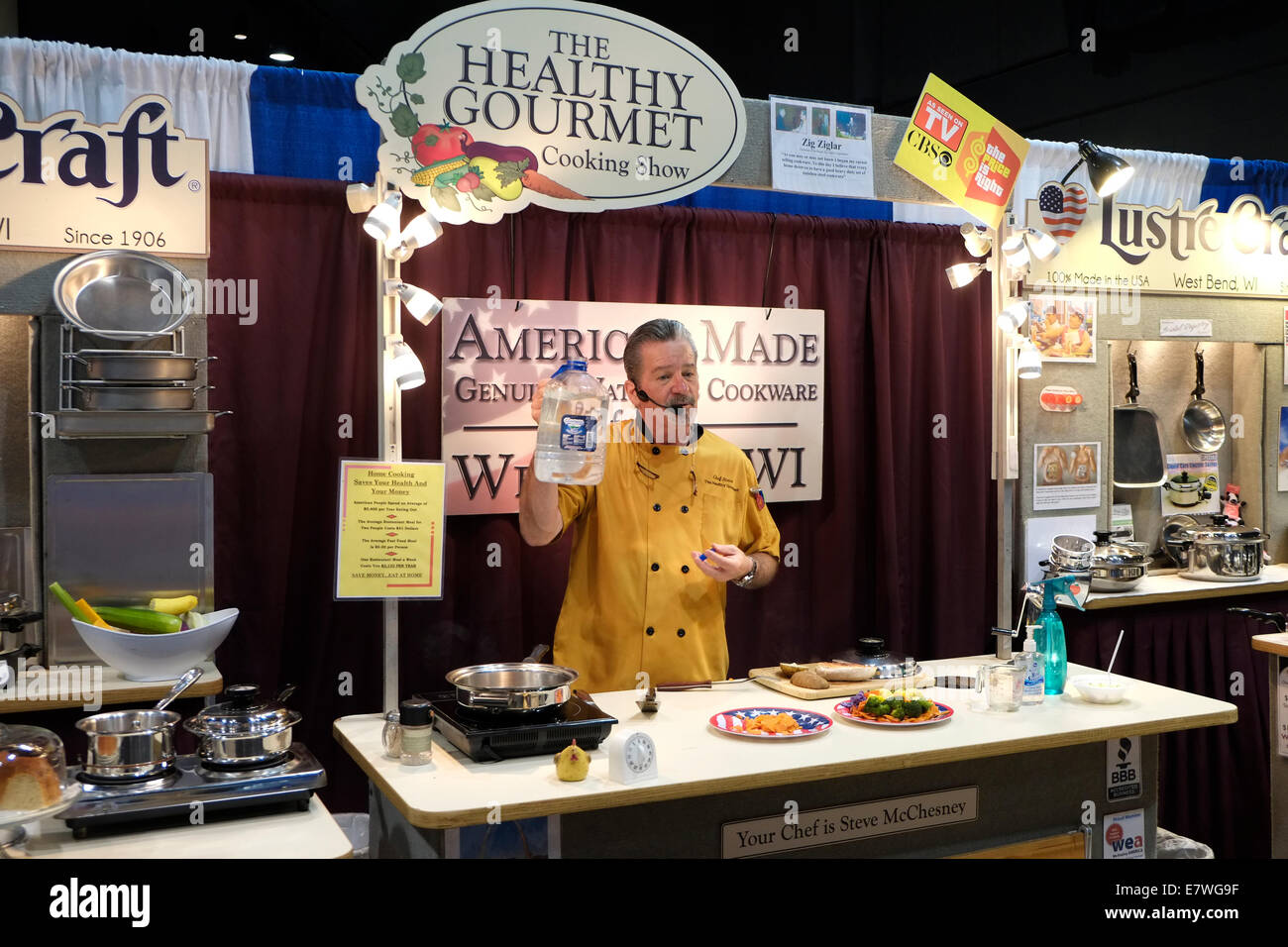 Presenter home hi-res stock photography and images - Alamy