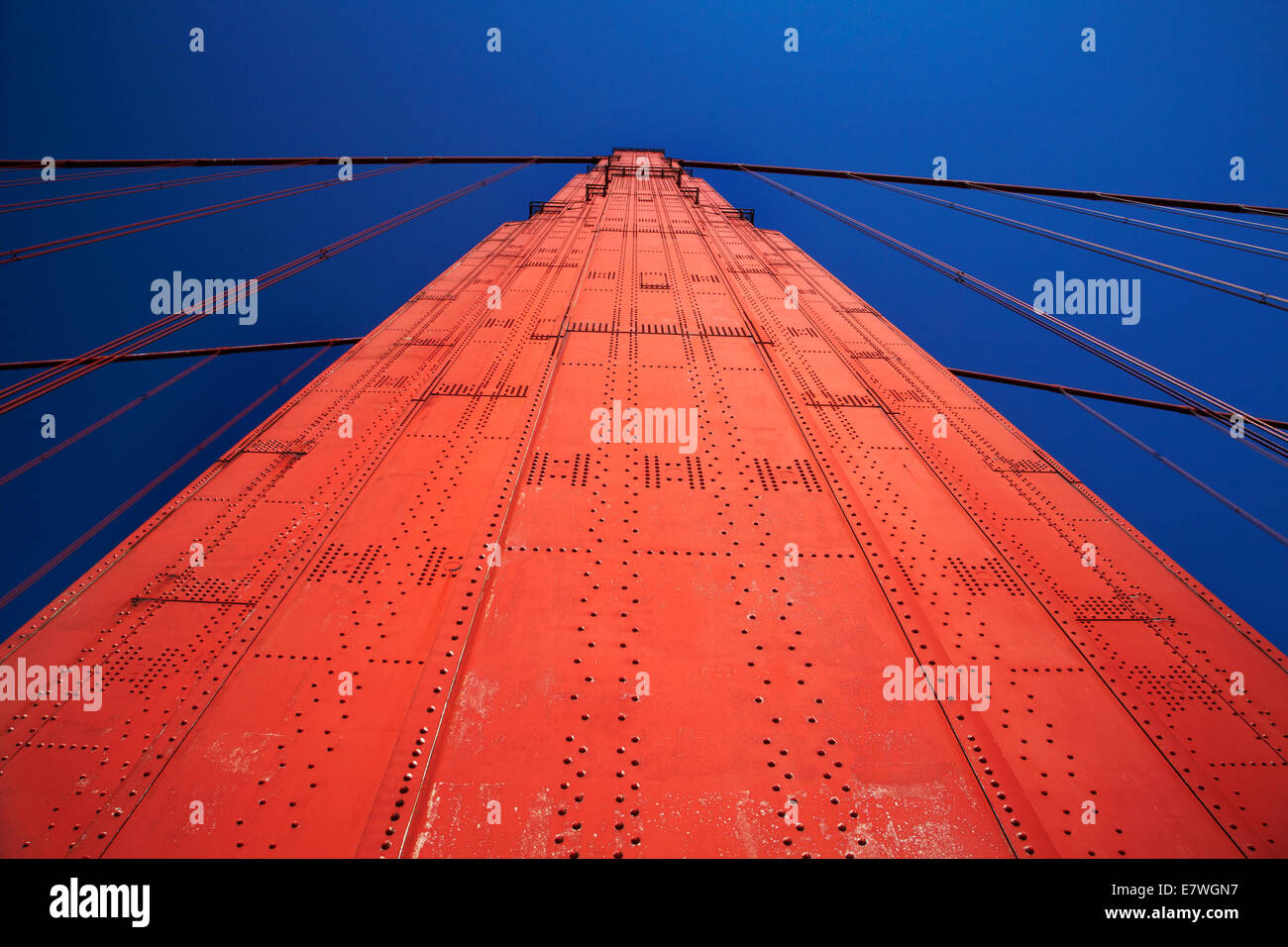 Modern bridges hi-res stock photography and images - Alamy