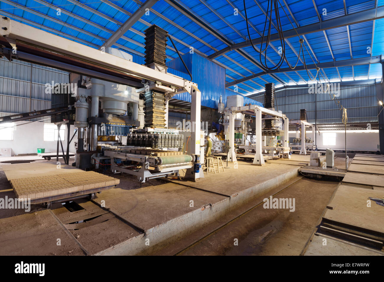 Energy in production hi-res stock photography and images - Alamy