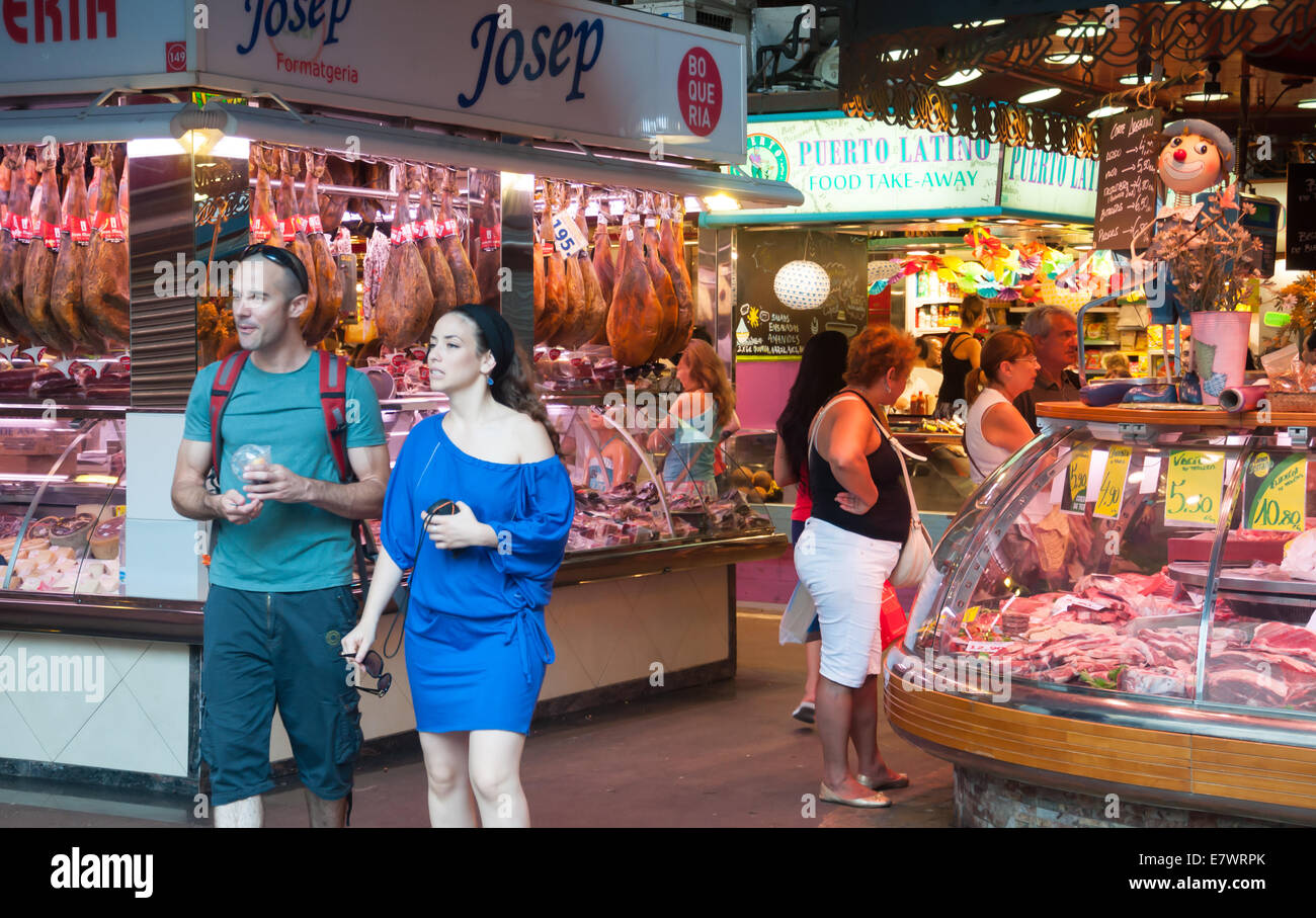 Colorful market stalls hi-res stock photography and images - Alamy