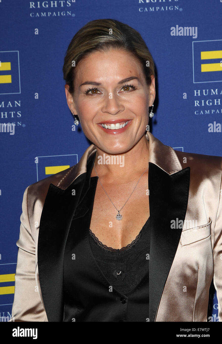 Human Rights Campaign Los Angeles Gala Dinner - Arrivals Featuring: Cat ...