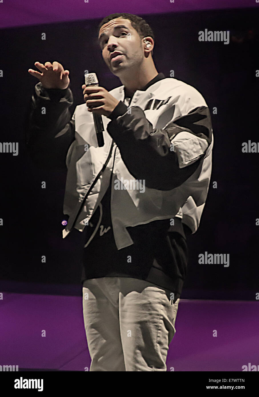 Drake performs live at the Liverpool Echo Arena Featuring: Drake Where ...