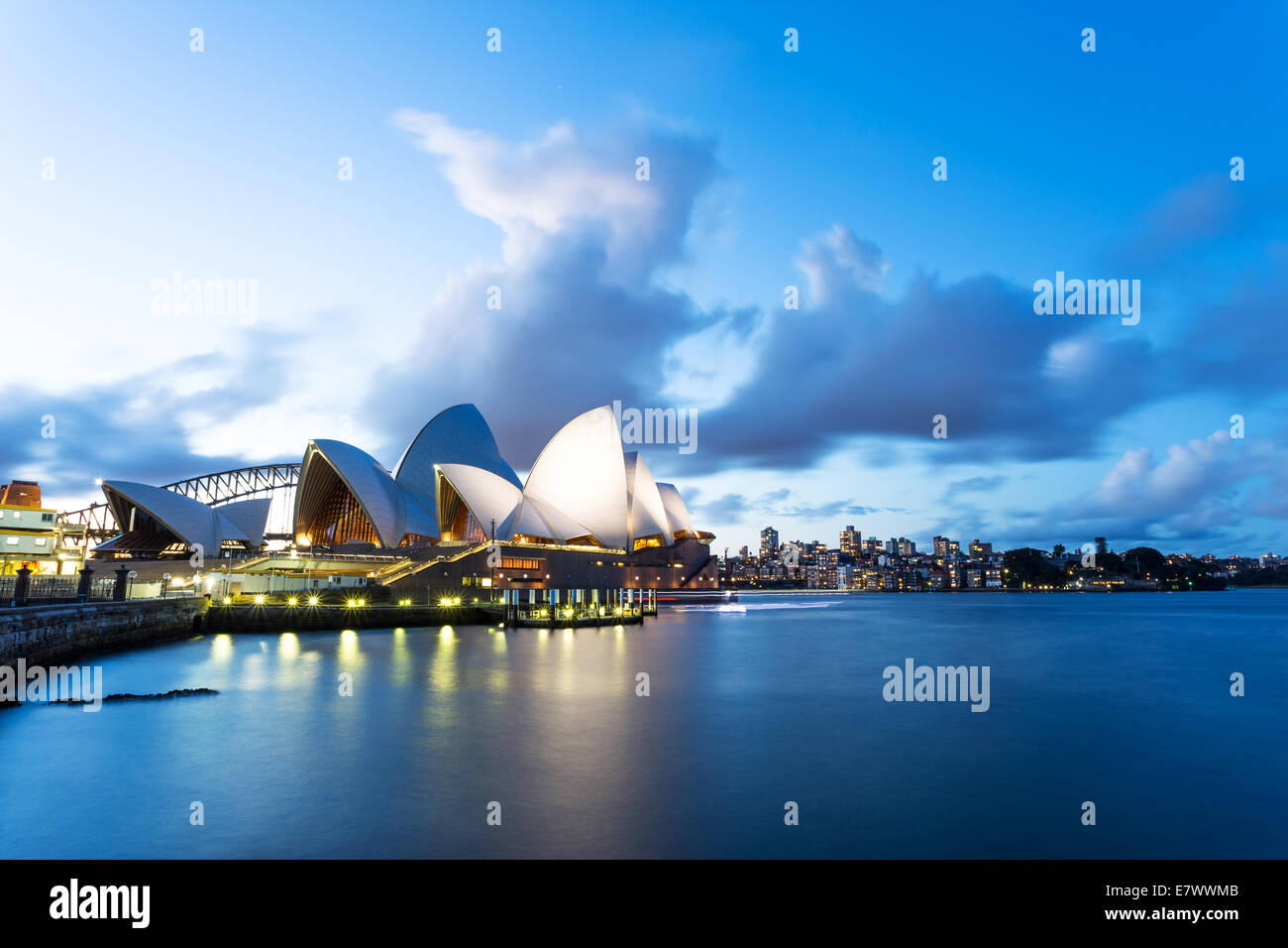 Opera scenery hi-res stock photography and images - Alamy