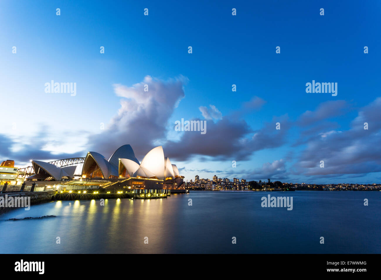 Opera scenery hi-res stock photography and images - Alamy