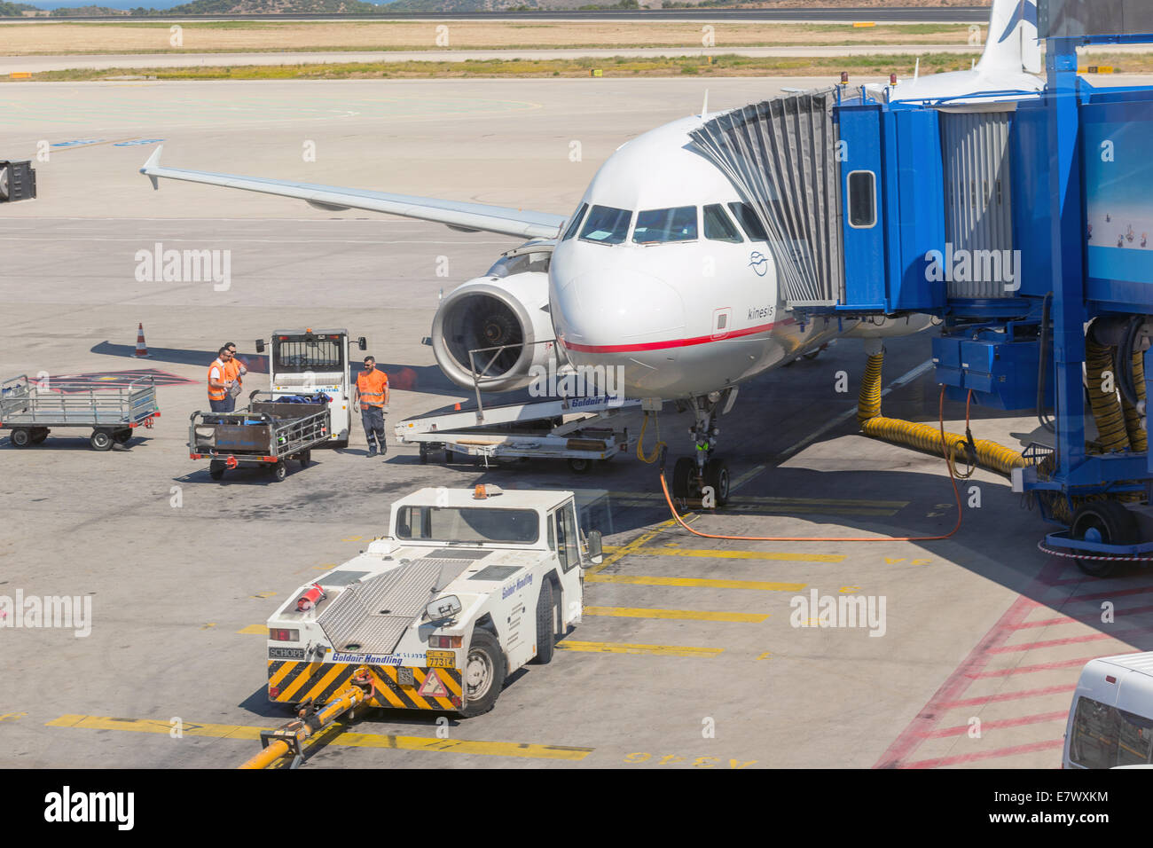 Handlers handling hi-res stock photography and images - Alamy